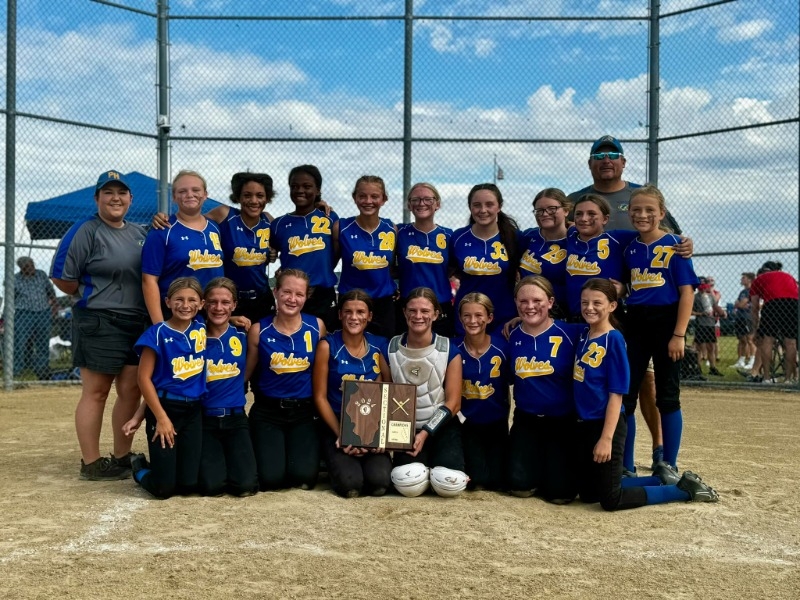 Pleasant Hill CUSD #3 - Jr. High Softball Team is Headed to State!